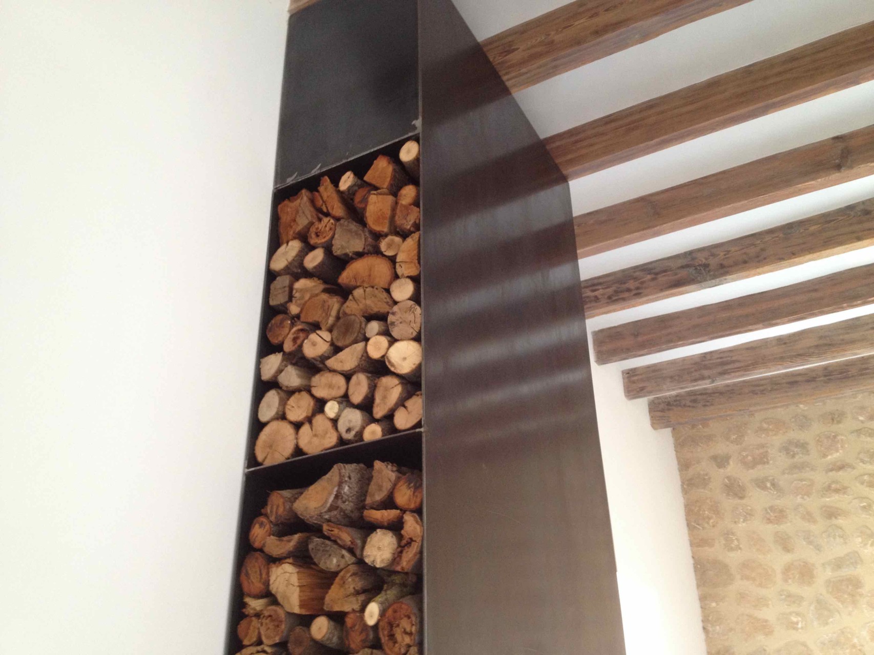 is all here > | LA BASA