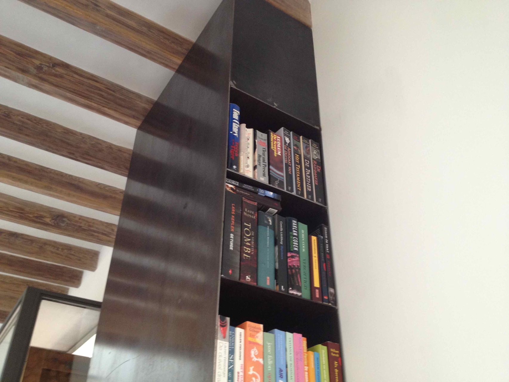 is all here > | LA BASA